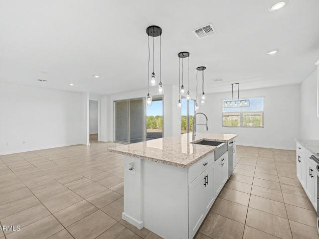 35581 n thicket way