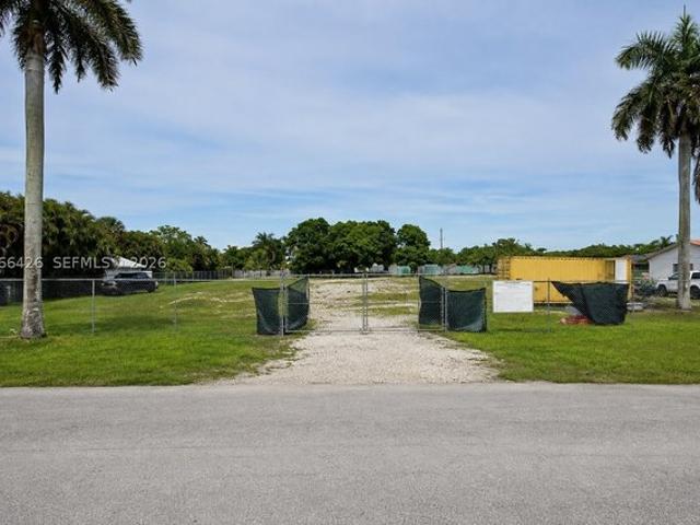 3550 NW 94th Ave, Cooper City, FL 33024