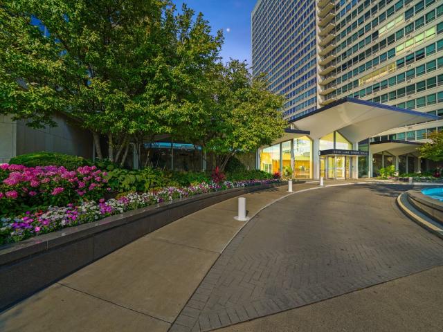 3550 N Lake Shore Drive # 2707