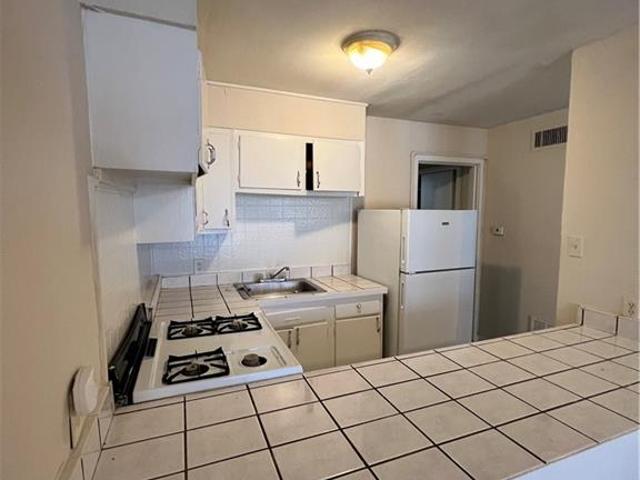 3550 Coliseum Street # 3