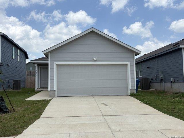 3550 Glade Crk, San Antonio, TX 78245