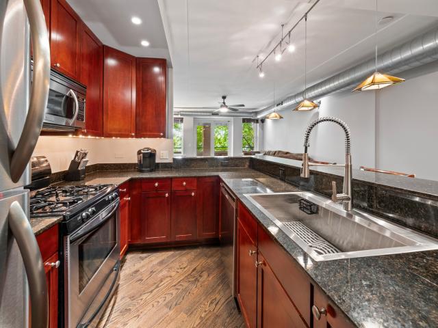 3550 w montrose avenue # 308
