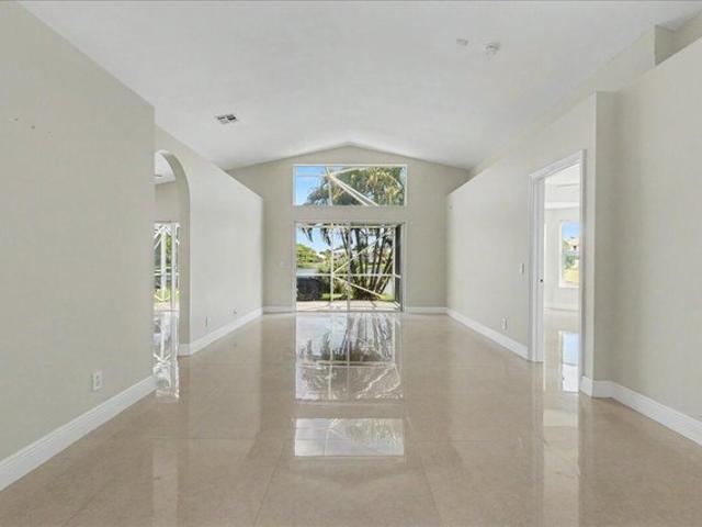 3551 Chesapeake Cir, Boynton Beach, FL 33436