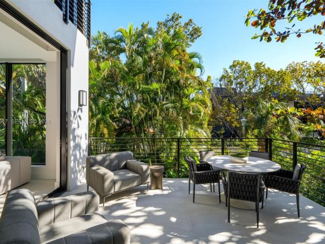 3551 Crystal Ct, Miami, FL 33133 | MLS #A11925