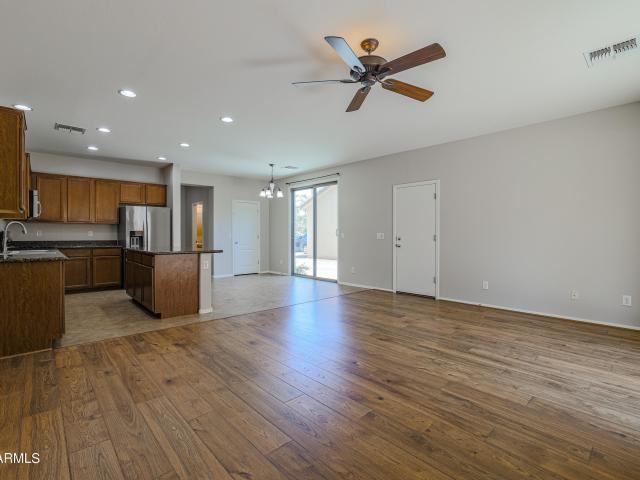 3551 E TULSA Street