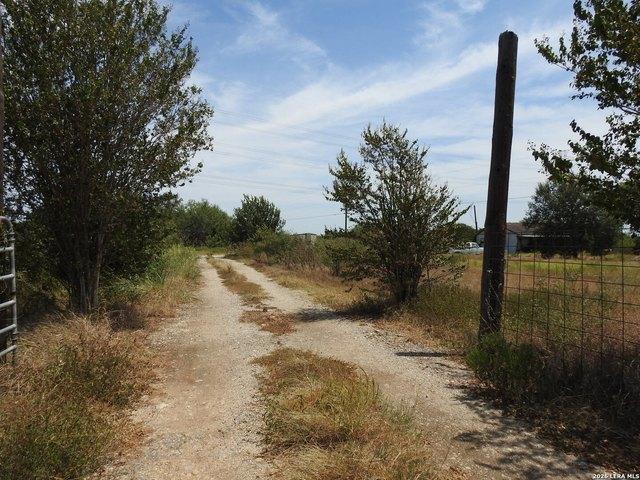 3551 FM 775, Seguin, TX 78155