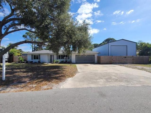 3551 Sunset Beach Dr, Venice, FL 34293
