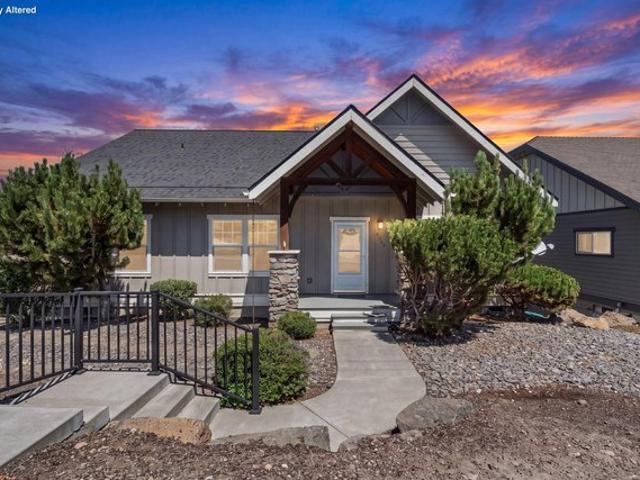 3551 SW Salmon Ct, Redmond, OR 97756