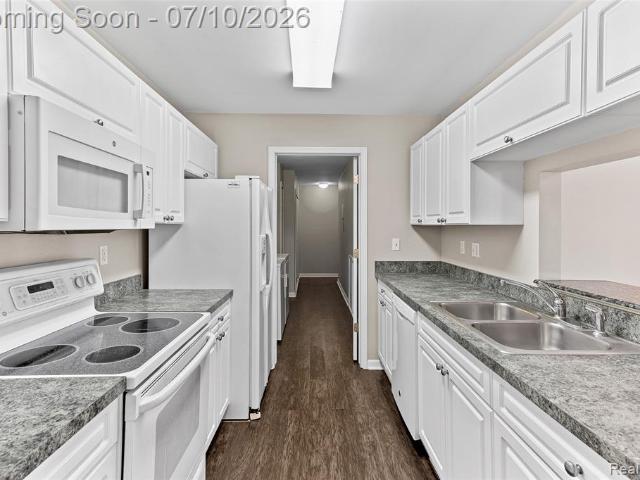 3553 Oakmonte Boulevard