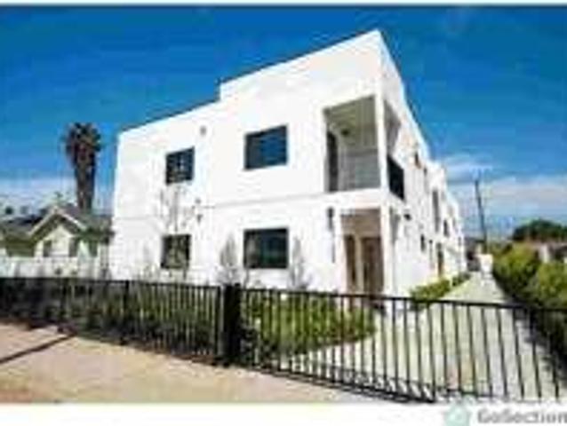 3553 Percy St 1