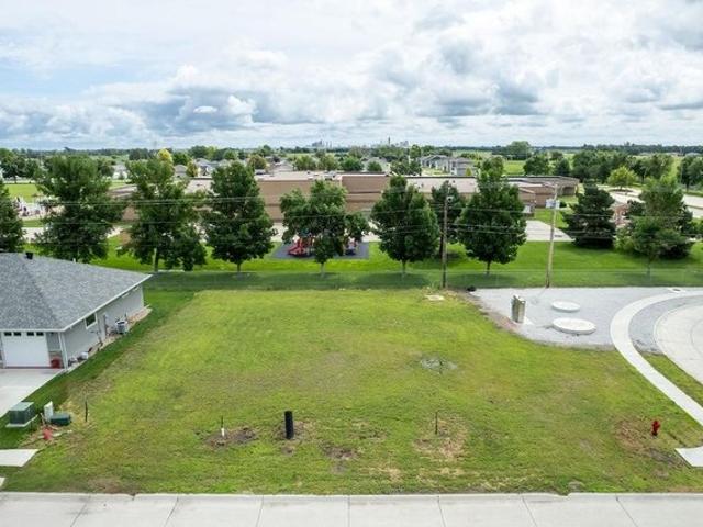 355 3 th Ave, Columbus, NE 68601