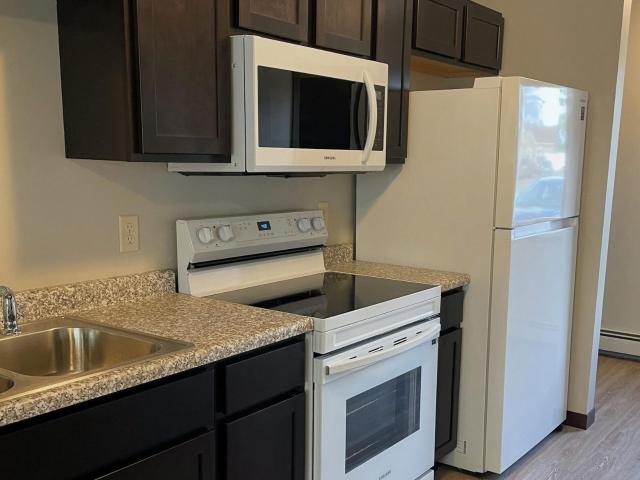 355 2nd Street SE # 4