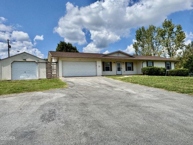 355 Cate Byrd Rd, Kodak, TN 37764