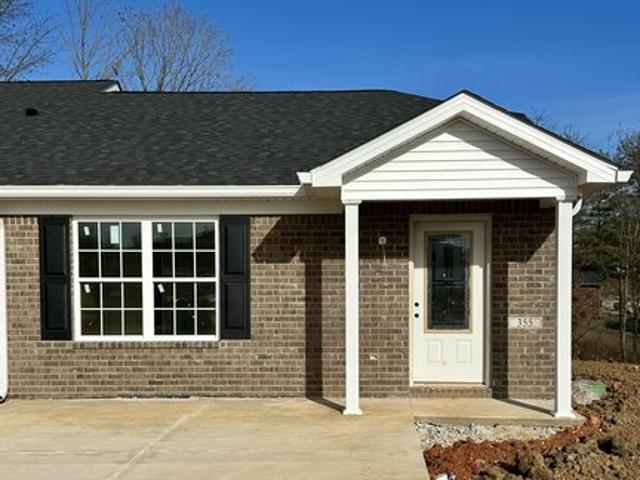 355 Breckinridge Cir, Vine Grove, KY 40175