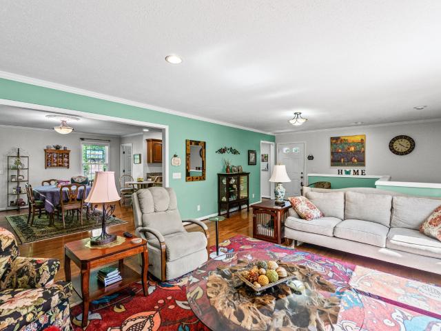 355 Brotherton Pointe