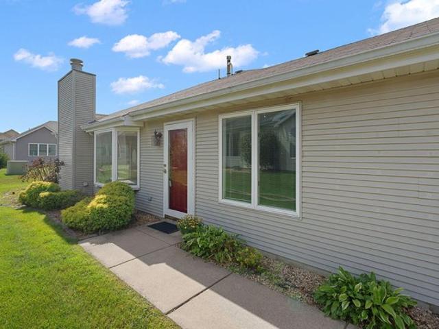 355 Deerpath Dr W, Schererville, IN 46375