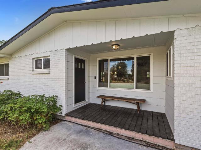 355 E Beacon Light Rd