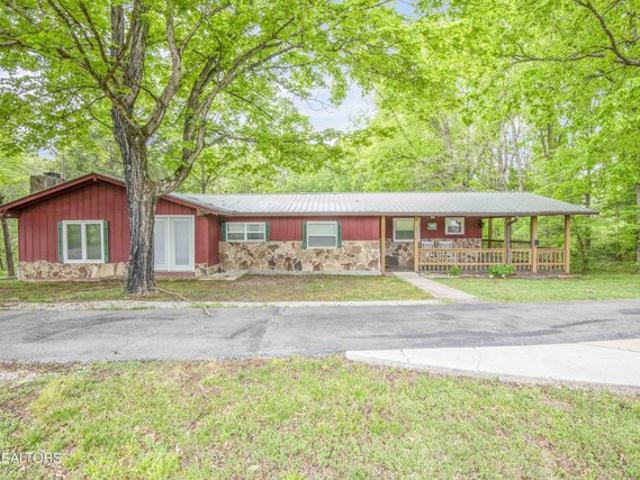 355 Eli Ln, Oneida, TN 37841