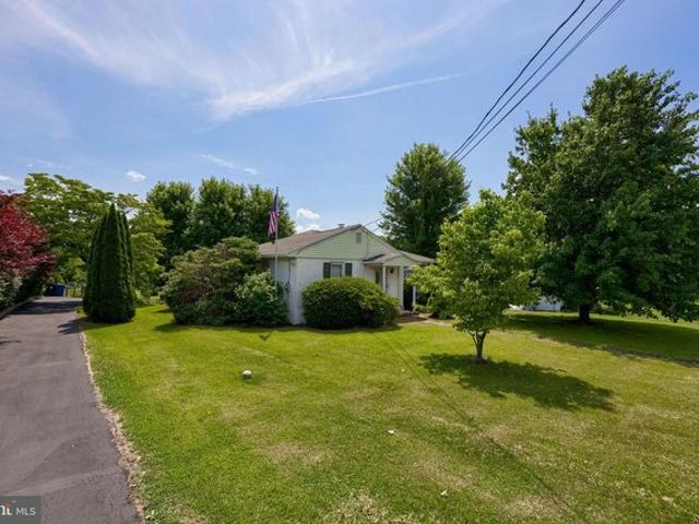 355 Harry Rd, Coatesville, PA 19320