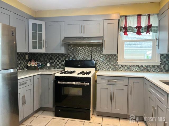 355 Main Street Apt 2