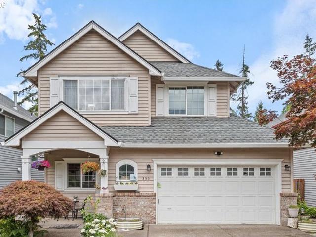 355 NE Saint Jean Pl, Hillsboro, OR 97124
