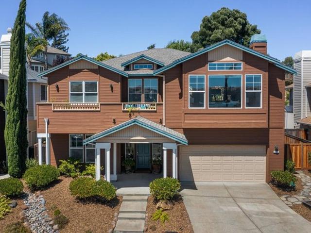 355 Saint Augustine Ct, Benicia, CA 94510