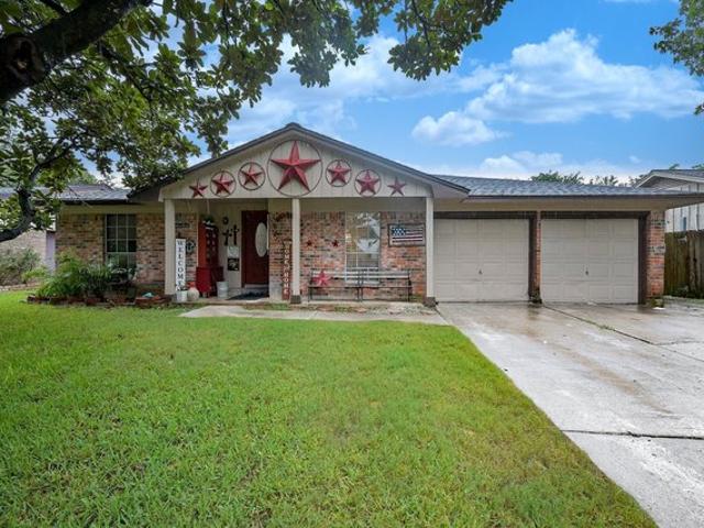 355 Skywood Dr, Houston, TX 77090