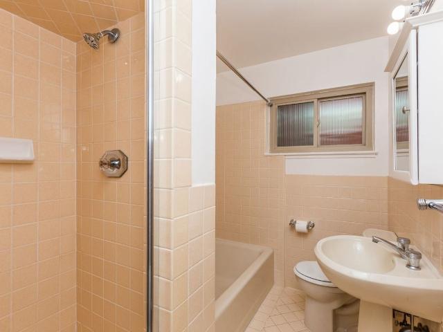 355 Staten 2 Bedroom Apartment for Rent at 355 Staten Ave, Oakland, CA 94610 Adams Point