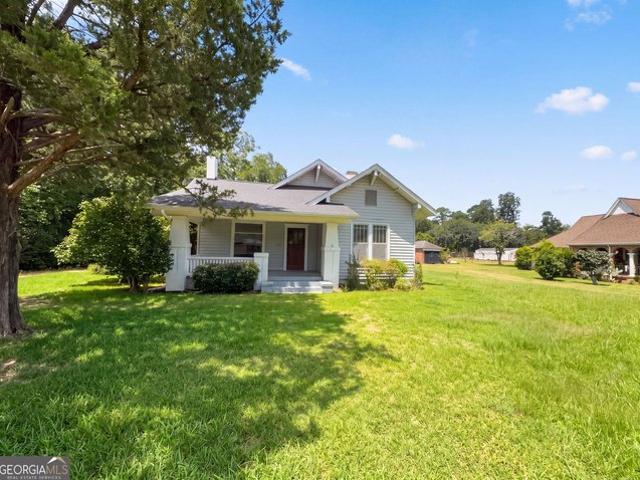 355 Pecan St SE, Dawson, GA 39842