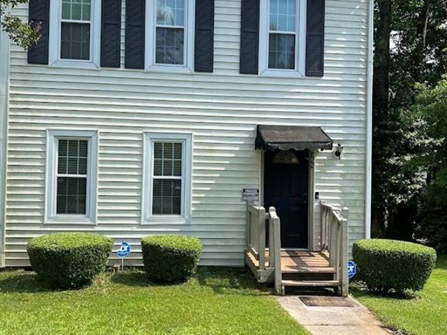 355 Pin Oak Court SW