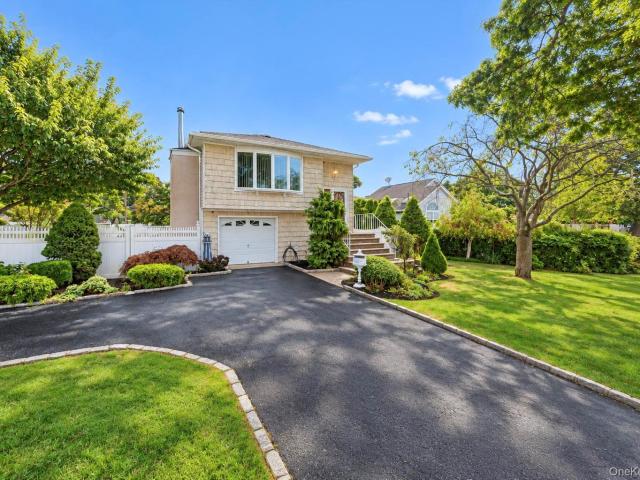 355 W Islip Boulevard