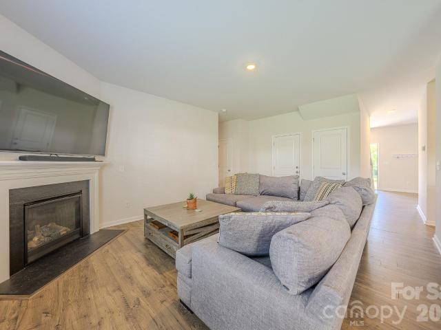 355 Tavernier Lane