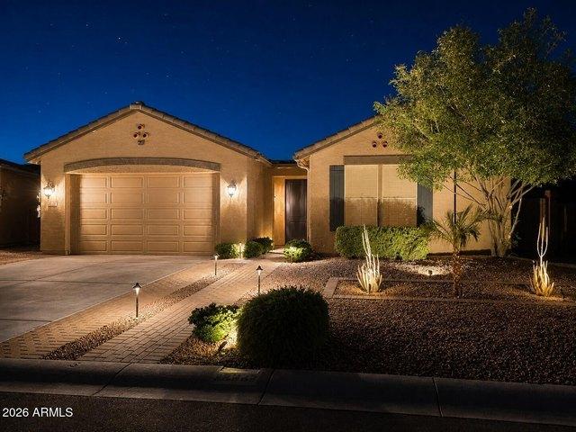 35647 N Bandolier Dr, San Tan Valley, AZ 85144