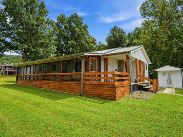 3564 Centerville Rd, Prichard, WV 25555