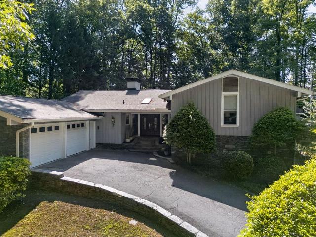 3565 Highland Drive