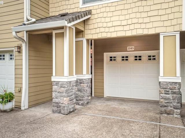 3565 Summerlinn Dr, West Linn, OR 97068