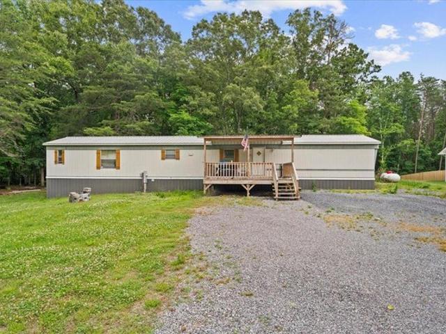 3566 Colston Ln, Tunnel Hill, GA 30755
