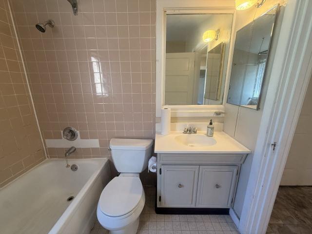 3566 Dimond Avenue 2 Bedroom Apartment for Rent at 3566 Dimond Ave, Oakland, CA 94602 Dimond