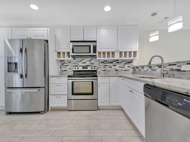 3566 11th St NW, 1 bed, 1 full bath