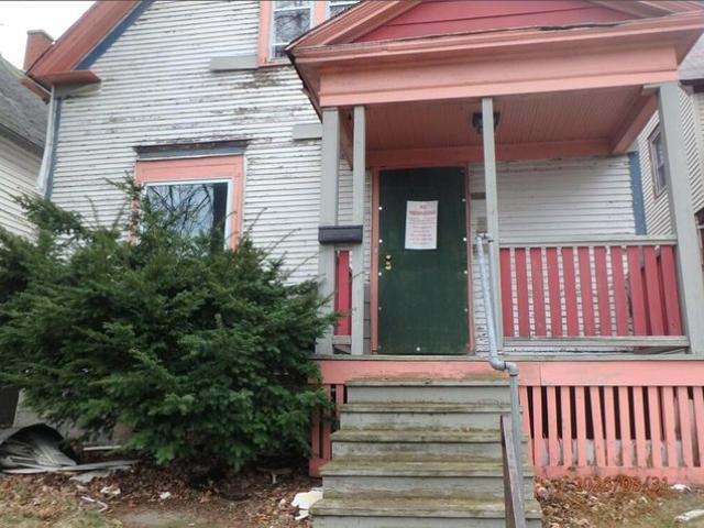 3567 N 12th St, Milwaukee, WI 53206