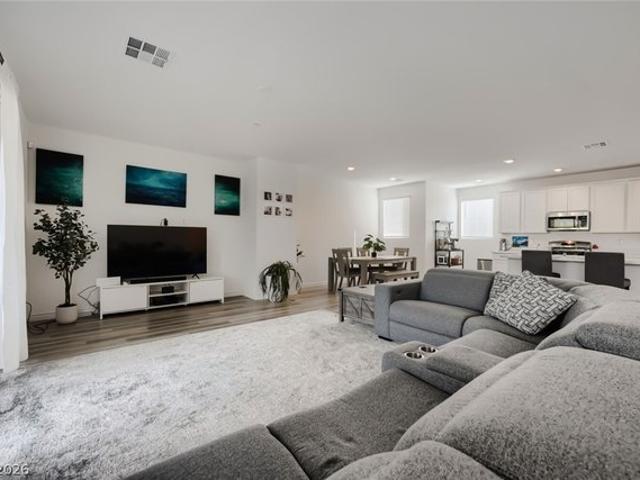 3569 Grigio St, Las Vegas, NV 89129