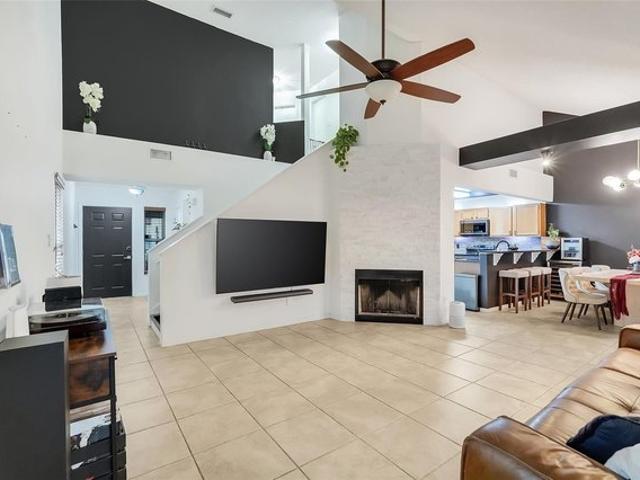 3569 S Saint Lucie Dr, Casselberry, FL 32707