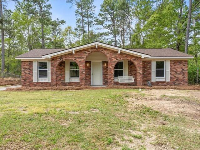 3569 Woodlake Rd, Hephzibah, GA 30815