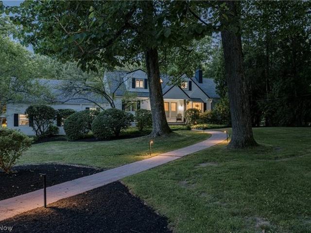 35600 Jackson Rd, Moreland Hills, OH 44022