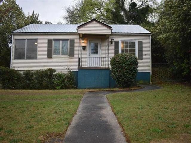 3560 McKenzie Dr, Macon, GA 31204