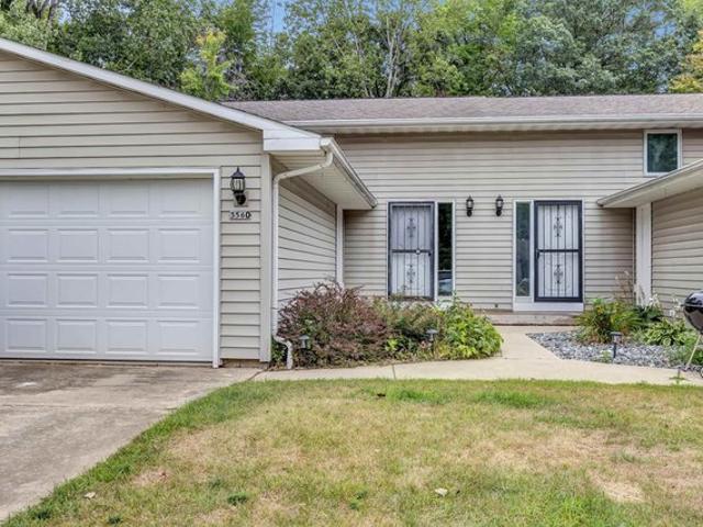 3560 S Timber Trl Unit 3, Suamico, WI 54173