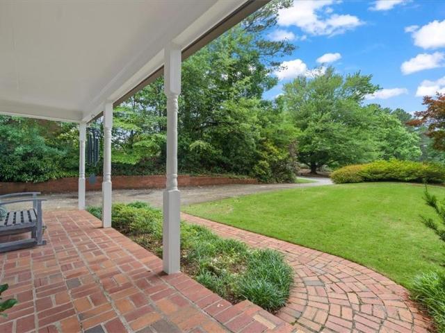 3560 Saxon Way
