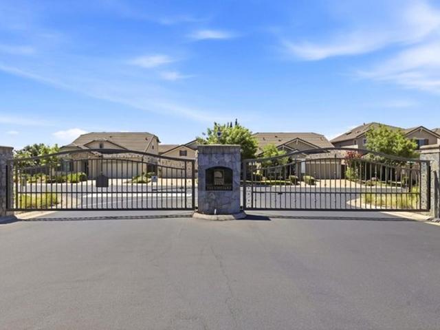 3560 Trentino St, Roseville, CA 95747