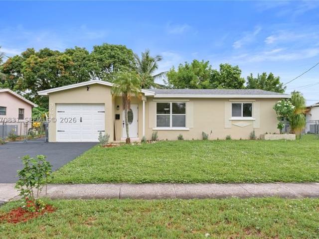 3561 NW 41st St, Lauderdale Lakes, FL 33309