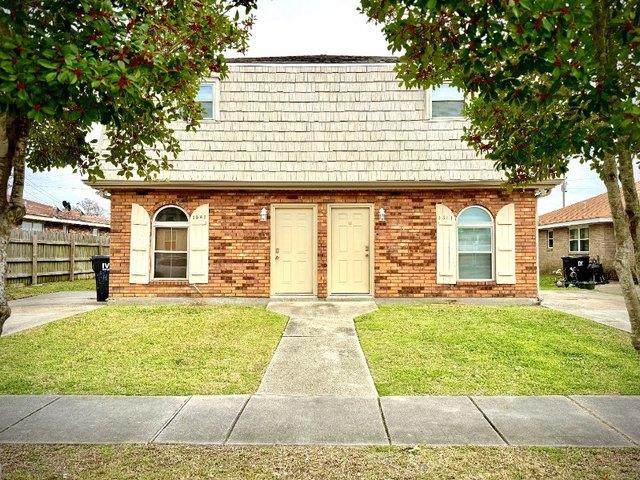 3561 Kings Dr, Chalmette, LA 70043